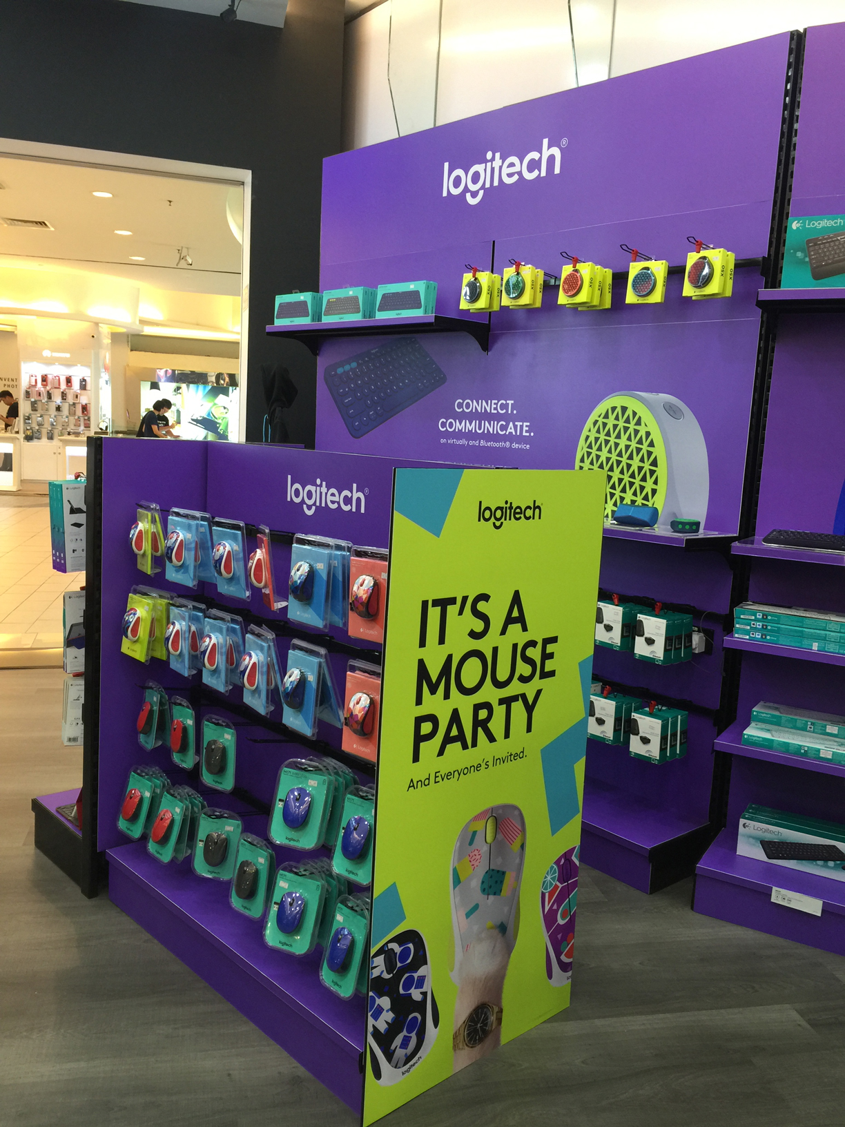Logitech – iTech Mid Valley – RDS Marketing Malaysia Sdn Bhd
